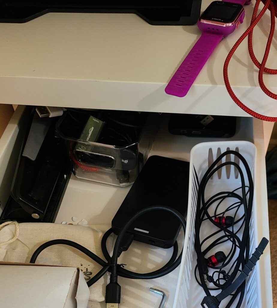 ADHD Desk Organization (My Top Tips) - organizewithadhd.com